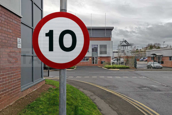 10 mph Sign Post Mounted In R2 Grade Reflective Material – Start Safety UK