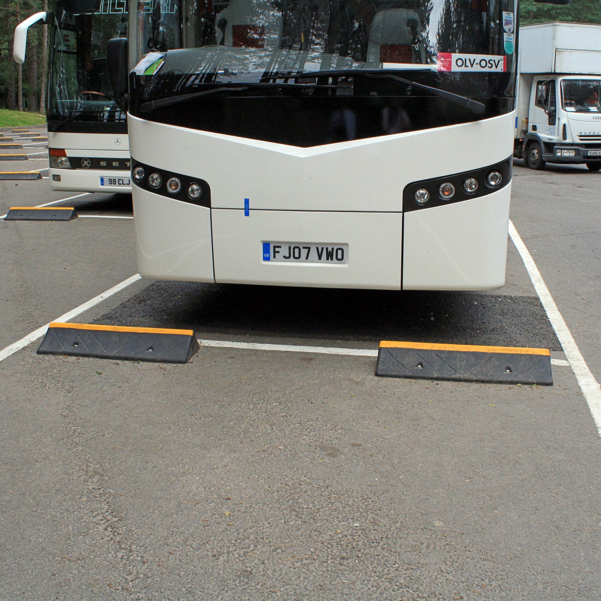 CoachStop 1000mm Coach Wheel Stopper Incl. Fixings – Start Safety UK